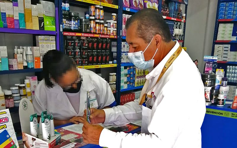 VERIFICA COEPRIS QUE FARMACIAS CUMPLAN NORMAS PARA LA DISPENSACIÓN DE ...